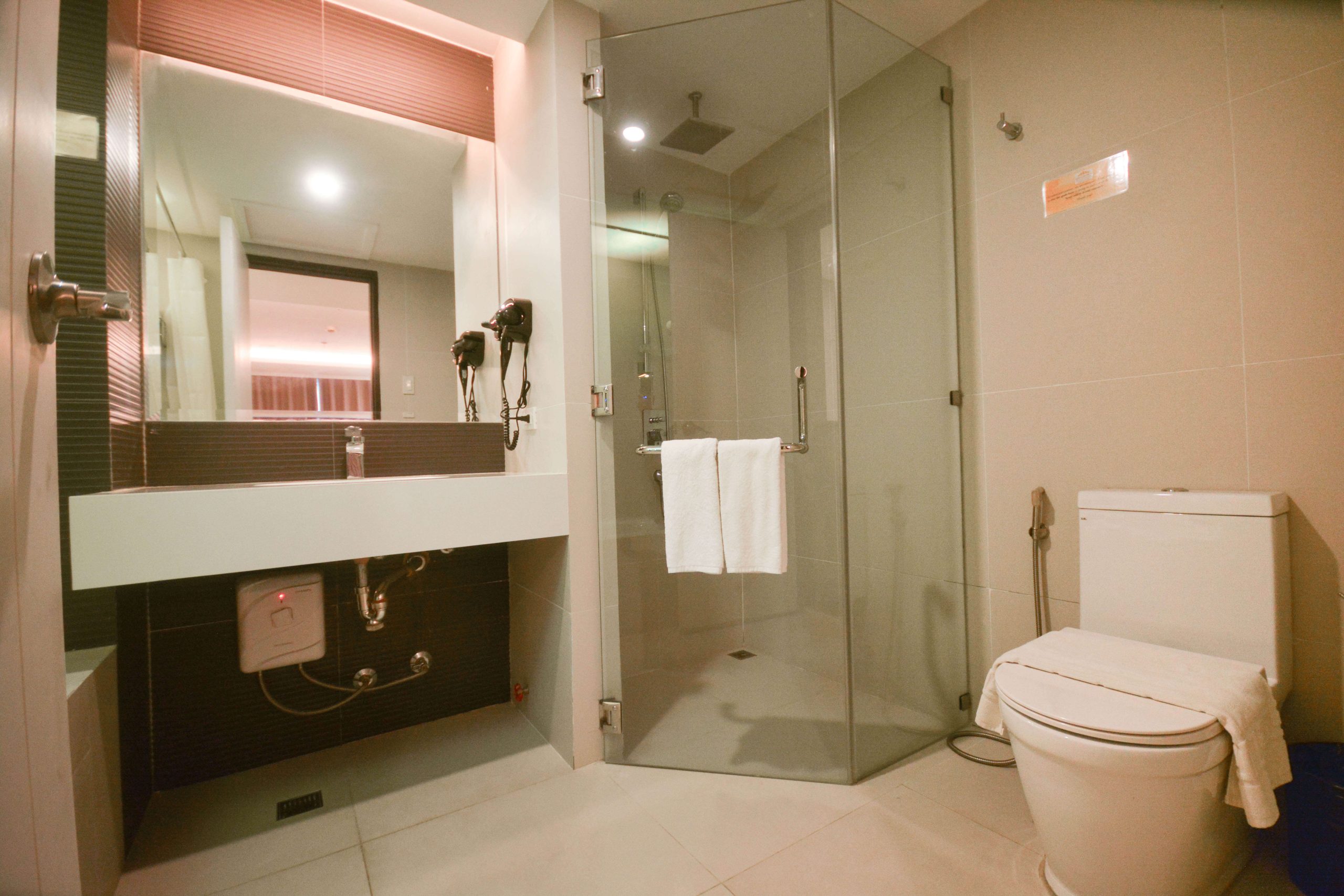 Accommodations – Crown Hotel Palawan at Harbour Springs